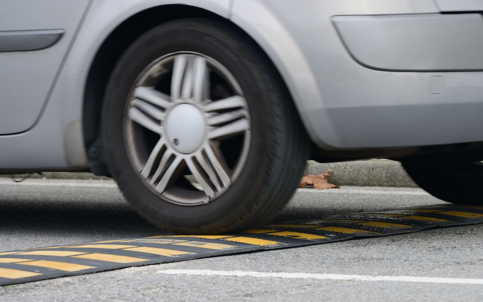 Types of Car Damage from Speed Bump & How to Prevent It?